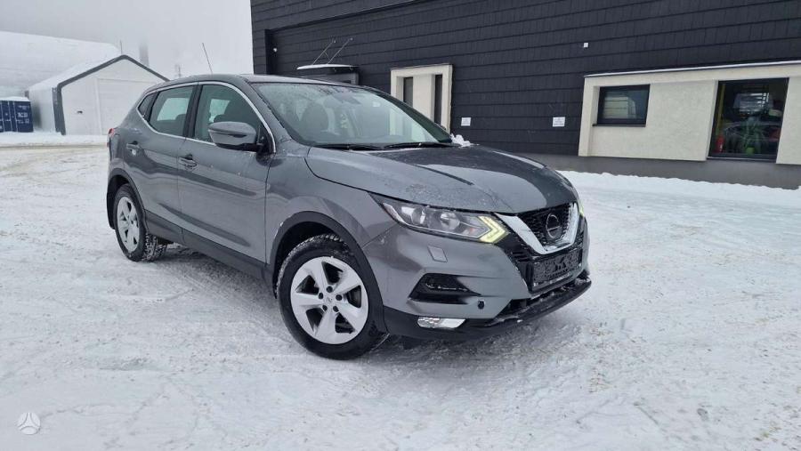 Grey Nissan Qashqai 2018 in Kaunas, with an engine capacity of 1.20 L and mileage of 88 thousand km for 13500 €, photo 4 on AUTOMOTO.COM.LV