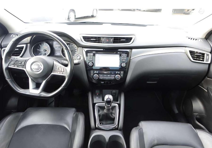 Grey Nissan Qashqai 2018 in Vilnius, with an engine capacity of 1.46 L and mileage of 249 thousand km for 9990 €, photo 11 on AUTOMOTO.COM.LV