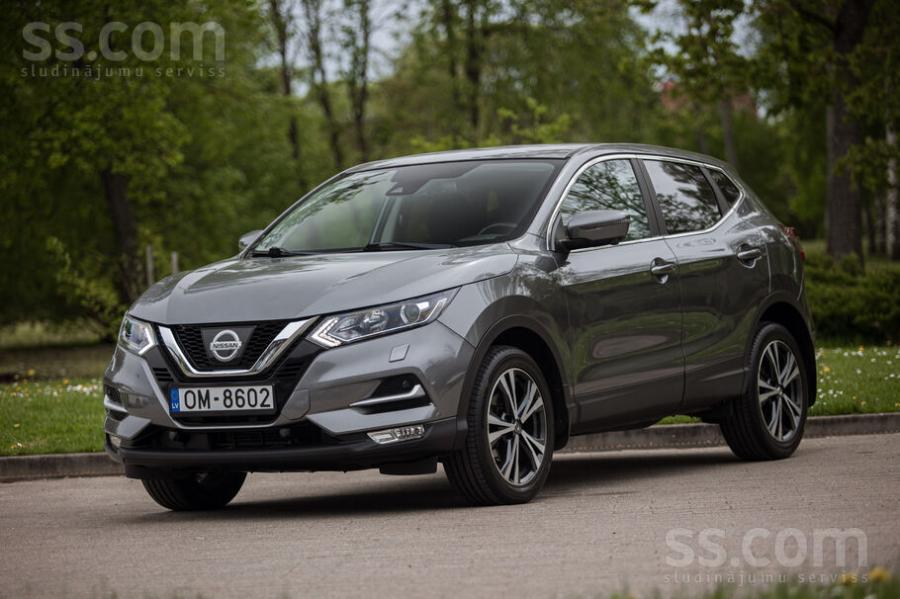 Grey Nissan Qashqai 2018 in Riga, with an engine capacity of 1.20 L and mileage of 0 thousand km for 11350 €, photo 1 on AUTOMOTO.COM.LV