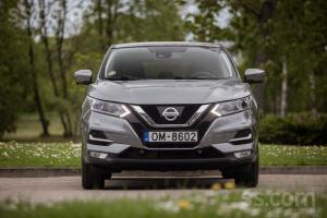 Grey Nissan Qashqai 2018 in Riga, with an engine capacity of 1.20 L and mileage of 0 thousand km for 11350 €, photo 3 on AUTOMOTO.COM.LV