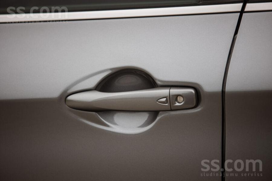 Grey Nissan Qashqai 2018 in Riga, with an engine capacity of 1.20 L and mileage of 0 thousand km for 11350 €, photo 10 on AUTOMOTO.COM.LV