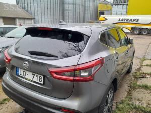Pelēks Nissan Qashqai 2018 Jelgava, ar dzinēja tilpumu 1.60 L un nobraukumu 256 tūkst. km par 8000 €, foto  vietnē AUTOMOTO.COM.LV