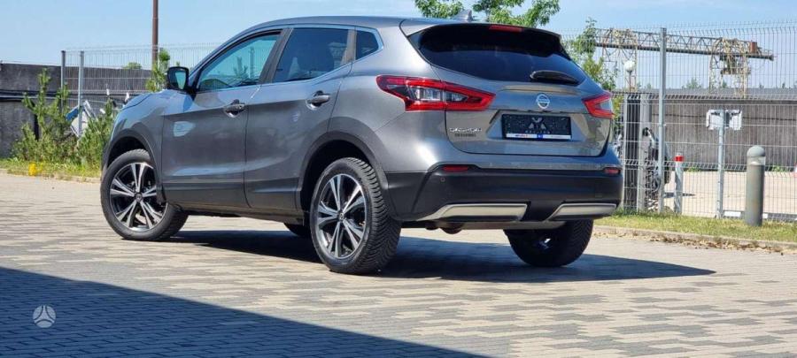 Pelēks Nissan Qashqai 2018 Šauļi, ar dzinēja tilpumu 1.60 L un nobraukumu 197 tūkst. km par 11500 €, foto 6 vietnē AUTOMOTO.COM.LV