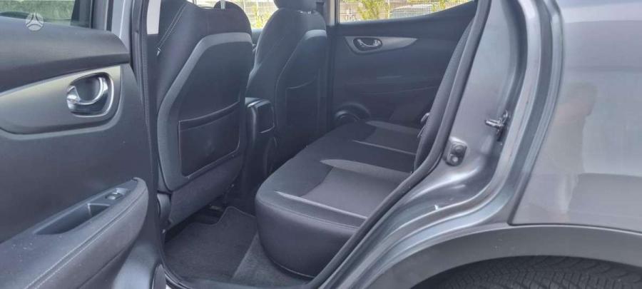 Pelēks Nissan Qashqai 2018 Šauļi, ar dzinēja tilpumu 1.60 L un nobraukumu 197 tūkst. km par 11500 €, foto 21 vietnē AUTOMOTO.COM.LV