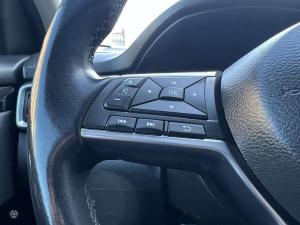 Grey Nissan Qashqai 2018 in Kaunas, with an engine capacity of 1.50 L and mileage of 199 thousand km for 10999 €, photo 19 on AUTOMOTO.COM.LV