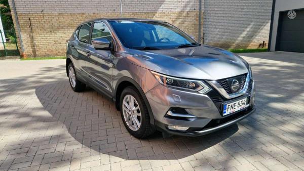 Grey Nissan Qashqai 2018 in Siauliai, with an engine capacity of 1.20 L and mileage of 121 thousand km for 11990 €, photo 3 on AUTOMOTO.COM.LV