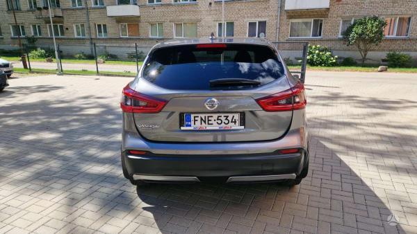 Grey Nissan Qashqai 2018 in Siauliai, with an engine capacity of 1.20 L and mileage of 121 thousand km for 11990 €, photo 6 on AUTOMOTO.COM.LV