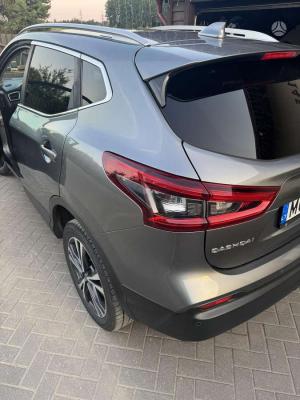 Grey Nissan Qashqai 2018 in Kaunas, with an engine capacity of 1.20 L and mileage of 186 thousand km for 10500 €, photo 7 on AUTOMOTO.COM.LV
