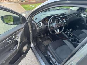 Grey Nissan Qashqai 2018 in Kaunas, with an engine capacity of 1.20 L and mileage of 186 thousand km for 10500 €, photo 8 on AUTOMOTO.COM.LV