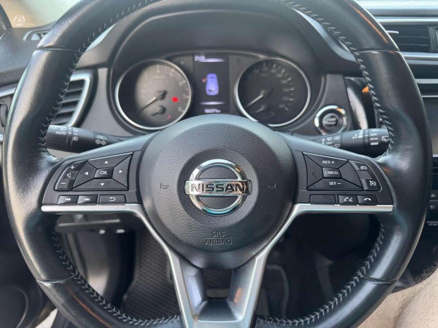 Grey Nissan Qashqai 2018 in Kaunas, with an engine capacity of 1.20 L and mileage of 186 thousand km for 10500 €, photo 12 on AUTOMOTO.COM.LV