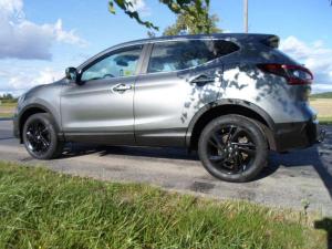 Pelēks Nissan Qashqai 2018 Šauļi, ar dzinēja tilpumu 1.20 L un nobraukumu 110 tūkst. km par 9600 €, foto 5 vietnē AUTOMOTO.COM.LV