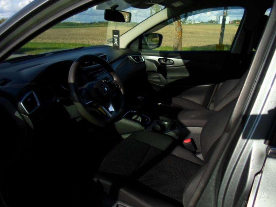 Pelēks Nissan Qashqai 2018 Šauļi, ar dzinēja tilpumu 1.20 L un nobraukumu 110 tūkst. km par 9600 €, foto 20 vietnē AUTOMOTO.COM.LV