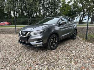 Grey Nissan Qashqai 2018 in Cesis, with an engine capacity of 1.20 L and mileage of 0 thousand km for 12600 €, photo 4 on AUTOMOTO.COM.LV