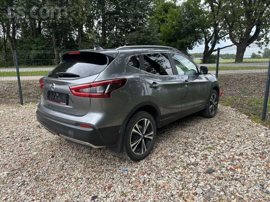 Grey Nissan Qashqai 2018 in Cesis, with an engine capacity of 1.20 L and mileage of 0 thousand km for 12600 €, photo 11 on AUTOMOTO.COM.LV