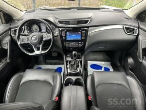 Grey Nissan Qashqai 2018 in Cesis, with an engine capacity of 1.20 L and mileage of 0 thousand km for 12600 €, photo 12 on AUTOMOTO.COM.LV