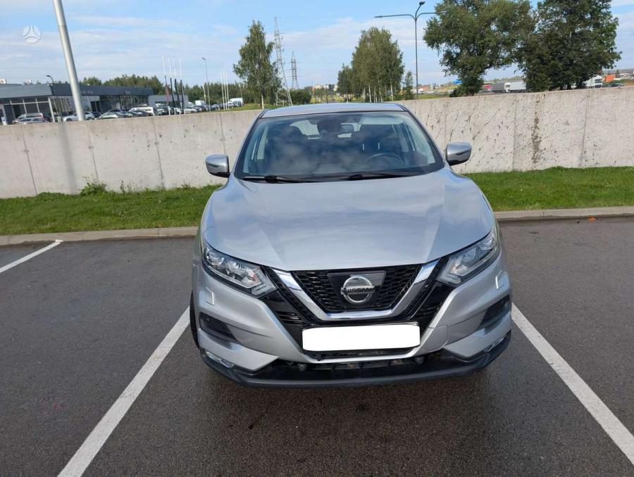 Grey Nissan Qashqai 2018 in Kaunas, with an engine capacity of 1.20 L and mileage of 98 thousand km for 10200 €, photo 3 on AUTOMOTO.COM.LV