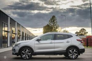 Grey Nissan Qashqai 2018 in Kaunas, with an engine capacity of 1.20 L and mileage of 125 thousand km for 12200 €, photo 6 on AUTOMOTO.COM.LV