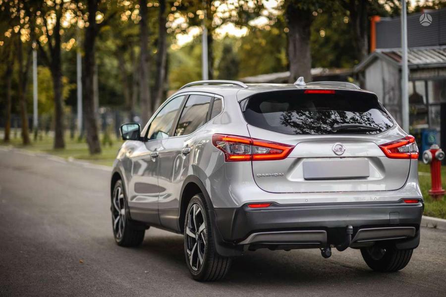 Grey Nissan Qashqai 2018 in Kaunas, with an engine capacity of 1.20 L and mileage of 125 thousand km for 12200 €, photo 27 on AUTOMOTO.COM.LV