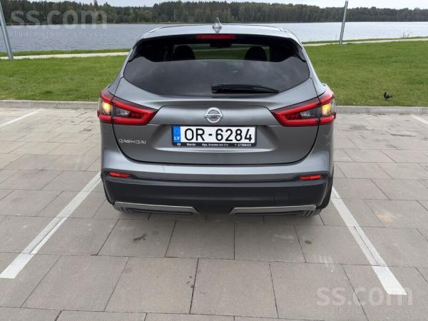 Pelēks Nissan Qashqai 2018 Ogre, ar dzinēja tilpumu 1.60 L un nobraukumu 208 tūkst. km par 10300 €, foto 5 vietnē AUTOMOTO.COM.LV