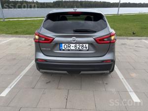Pelēks Nissan Qashqai 2018 Ogre, ar dzinēja tilpumu 1.60 L un nobraukumu 208 tūkst. km par 10300 €, foto 5 vietnē AUTOMOTO.COM.LV