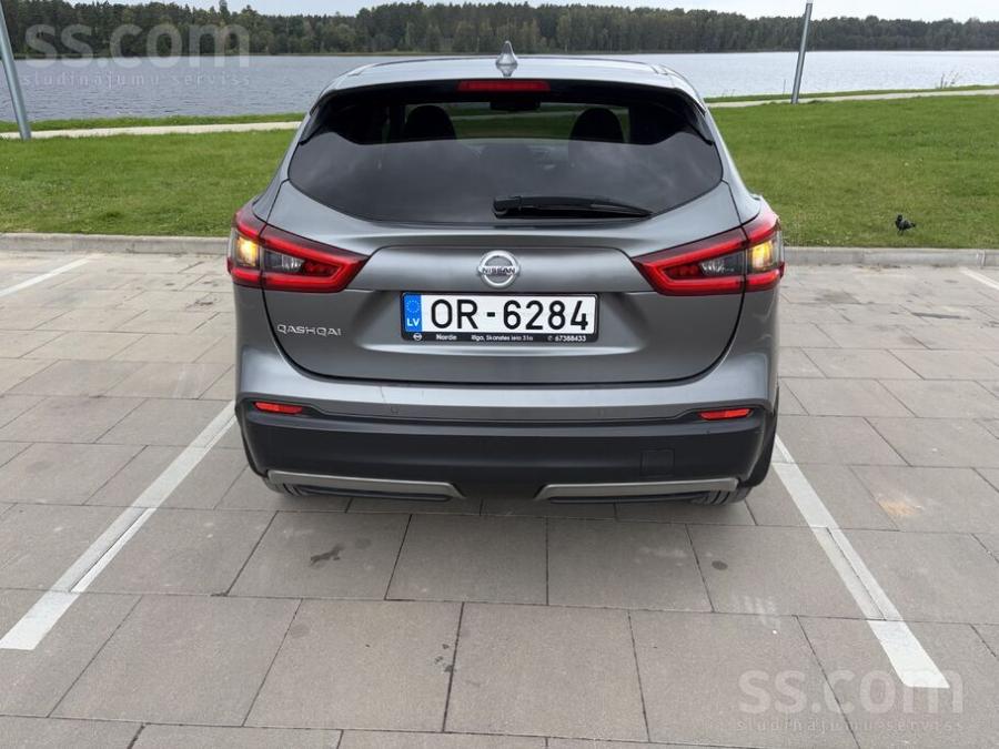 Pelēks Nissan Qashqai 2018 Ogre, ar dzinēja tilpumu 1.60 L un nobraukumu 208 tūkst. km par 10300 €, foto 5 vietnē AUTOMOTO.COM.LV