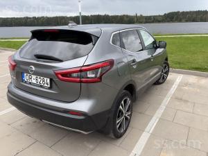 Pelēks Nissan Qashqai 2018 Ogre, ar dzinēja tilpumu 1.60 L un nobraukumu 208 tūkst. km par 10300 €, foto 7 vietnē AUTOMOTO.COM.LV