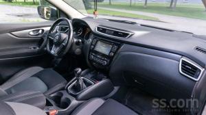 Grey Nissan Qashqai 2018 in Riga, with an engine capacity of 1.20 L and mileage of 203 thousand km for 9190 €, photo 12 on AUTOMOTO.COM.LV