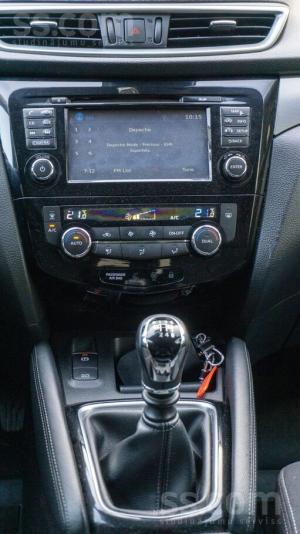 Grey Nissan Qashqai 2018 in Riga, with an engine capacity of 1.20 L and mileage of 203 thousand km for 9190 €, photo 14 on AUTOMOTO.COM.LV
