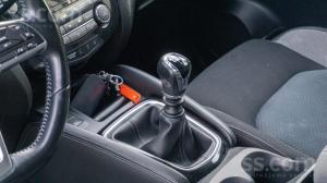 Grey Nissan Qashqai 2018 in Riga, with an engine capacity of 1.20 L and mileage of 203 thousand km for 9190 €, photo 16 on AUTOMOTO.COM.LV