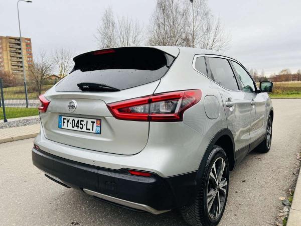 Pelēks Nissan Qashqai 2019 Kauņa, ar dzinēja tilpumu 1.46 L un nobraukumu 199 tūkst. km par 12300 €, foto 2 vietnē AUTOMOTO.COM.LV