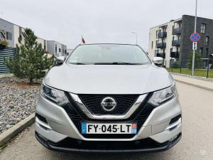 Grey Nissan Qashqai 2019 in Kaunas, with an engine capacity of 1.46 L and mileage of 199 thousand km for 12300 €, photo 5 on AUTOMOTO.COM.LV