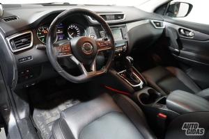 Grey Nissan Qashqai 2019 in Kaunas, with an engine capacity of 0.00 L and mileage of 57 thousand km for 21469 €, photo 7 on AUTOMOTO.COM.LV