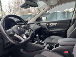 Grey Nissan Qashqai 2019 in Kaunas, with an engine capacity of 1.46 L and mileage of 200 thousand km for 12300 €, photo 18 on AUTOMOTO.COM.LV