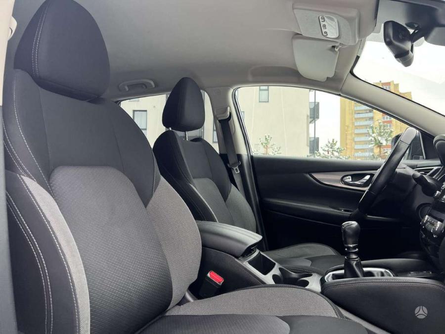 Grey Nissan Qashqai 2019 in Kaunas, with an engine capacity of 1.46 L and mileage of 200 thousand km for 12300 €, photo 34 on AUTOMOTO.COM.LV
