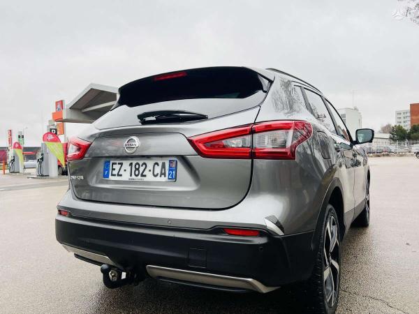 Grey Nissan Qashqai 2019 in Kaunas, with an engine capacity of 1.60 L and mileage of 200 thousand km for 13300 €, photo 5 on AUTOMOTO.COM.LV