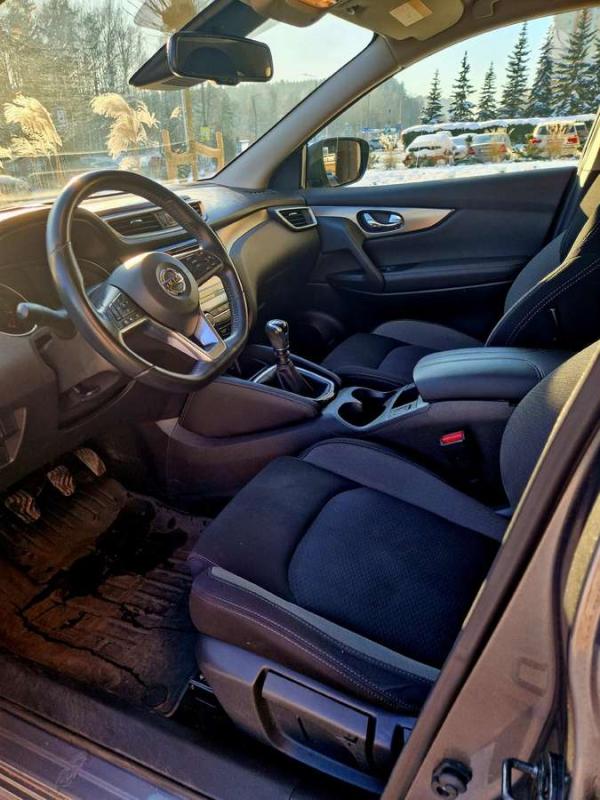 Grey Nissan Qashqai 2019 in Vilnius, with an engine capacity of 1.33 L and mileage of 115 thousand km for 14000 €, photo 10 on AUTOMOTO.COM.LV