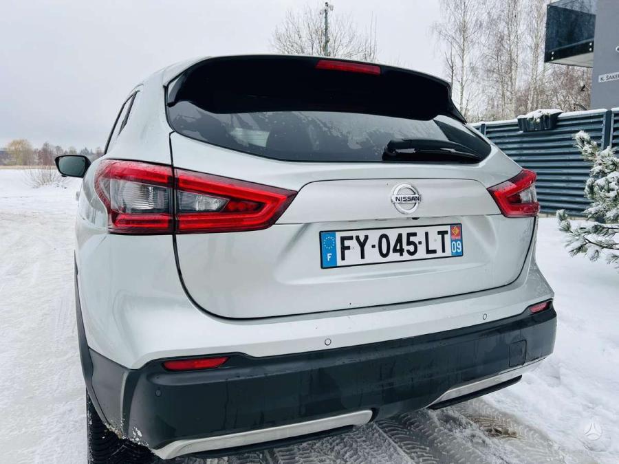 Grey Nissan Qashqai 2019 in Kaunas, with an engine capacity of 1.46 L and mileage of 204 thousand km for 11950 €, photo 7 on AUTOMOTO.COM.LV