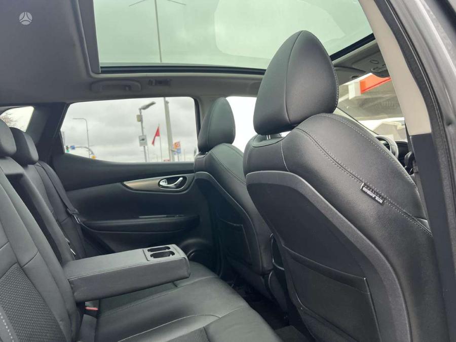Grey Nissan Qashqai 2019 in Kaunas, with an engine capacity of 1.60 L and mileage of 199 thousand km for 13100 €, photo 24 on AUTOMOTO.COM.LV
