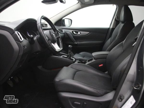 Grey Nissan Qashqai 2019 in Vilnius, with an engine capacity of 1.30 L and mileage of 204 thousand km for 12399 €, photo 4 on AUTOMOTO.COM.LV