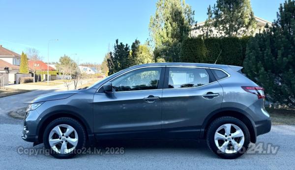 Grey Nissan Qashqai 2019 in Tallinn, with an engine capacity of 1.50 L and mileage of 190 thousand km for 9995 €, photo 3 on AUTOMOTO.COM.LV