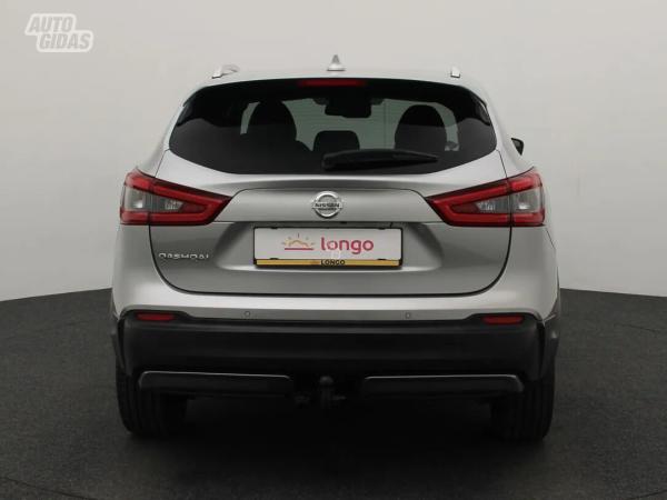 Grey Nissan Qashqai 2019 in Vilnius, with an engine capacity of 1.20 L and mileage of 91 thousand km for 14999 €, photo 5 on AUTOMOTO.COM.LV