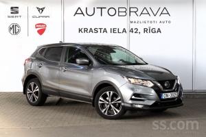 Grey Nissan Qashqai 2019 in Riga, with an engine capacity of 1.30 L and mileage of 51 thousand km for 14490 €, photo 4 on AUTOMOTO.COM.LV