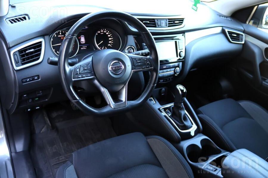 Grey Nissan Qashqai 2019 in Riga, with an engine capacity of 1.30 L and mileage of 51 thousand km for 14490 €, photo 10 on AUTOMOTO.COM.LV