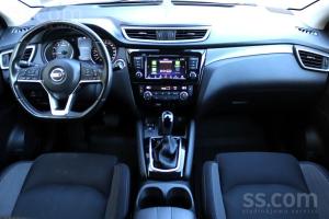 Grey Nissan Qashqai 2019 in Riga, with an engine capacity of 1.30 L and mileage of 51 thousand km for 14490 €, photo 11 on AUTOMOTO.COM.LV