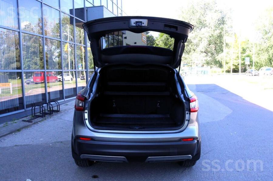 Grey Nissan Qashqai 2019 in Riga, with an engine capacity of 1.30 L and mileage of 51 thousand km for 14490 €, photo 26 on AUTOMOTO.COM.LV