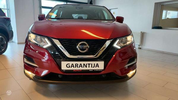 Grey Nissan Qashqai 2019 in Siauliai, with an engine capacity of 1.33 L and mileage of 82 thousand km for 14900 €, photo 2 on AUTOMOTO.COM.LV