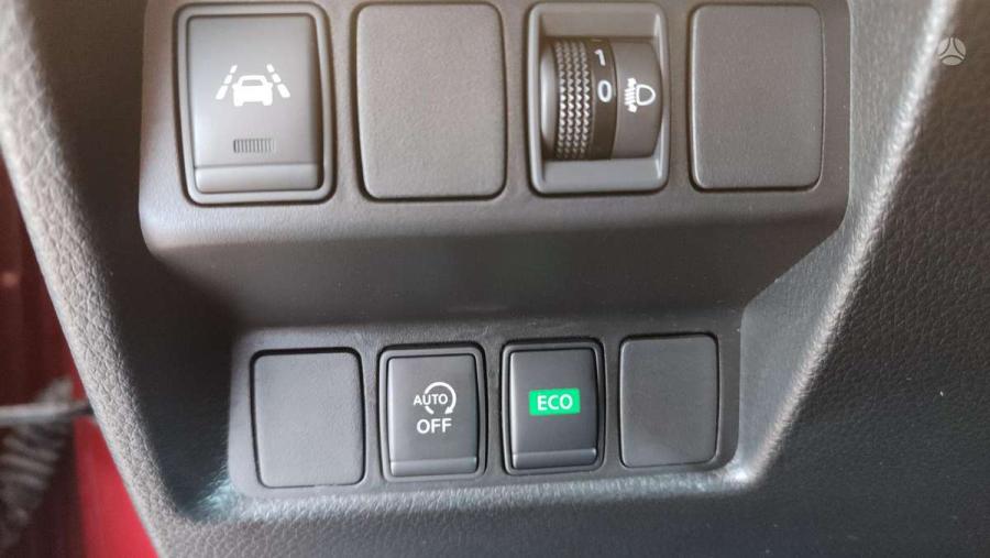 Grey Nissan Qashqai 2019 in Siauliai, with an engine capacity of 1.33 L and mileage of 82 thousand km for 14900 €, photo 19 on AUTOMOTO.COM.LV