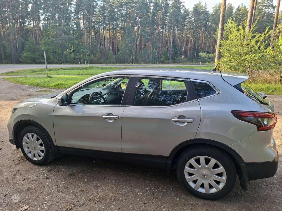 Pelēks Nissan Qashqai 2019 Nemenčinė, ar dzinēja tilpumu 1.33 L un nobraukumu 102 tūkst. km par 12000 €, foto 4 vietnē AUTOMOTO.COM.LV