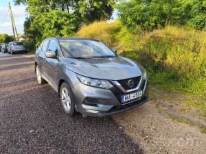 Pelēks Nissan Qashqai 2019 Valmiera, ar dzinēja tilpumu 1.30 L un nobraukumu 173 tūkst. km par 12000 €, foto 3 vietnē AUTOMOTO.COM.LV