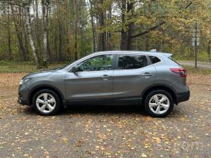 Grey Nissan Qashqai 2019 in Riga, with an engine capacity of 1.60 L and mileage of 0 thousand km for 10699 €, photo 3 on AUTOMOTO.COM.LV